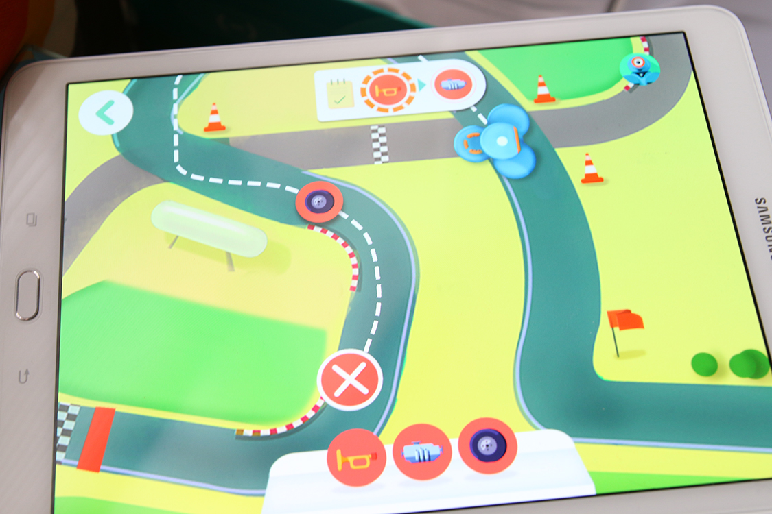 Dash Coding Robot- A Review - Tips from a Typical Mom