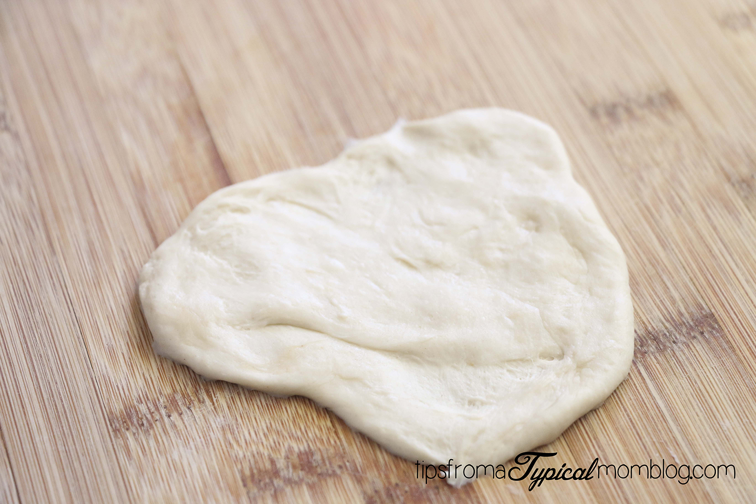Easy Stuffed Pizza Rolls Made with Rhodes Roll Dough - Tips from a ...