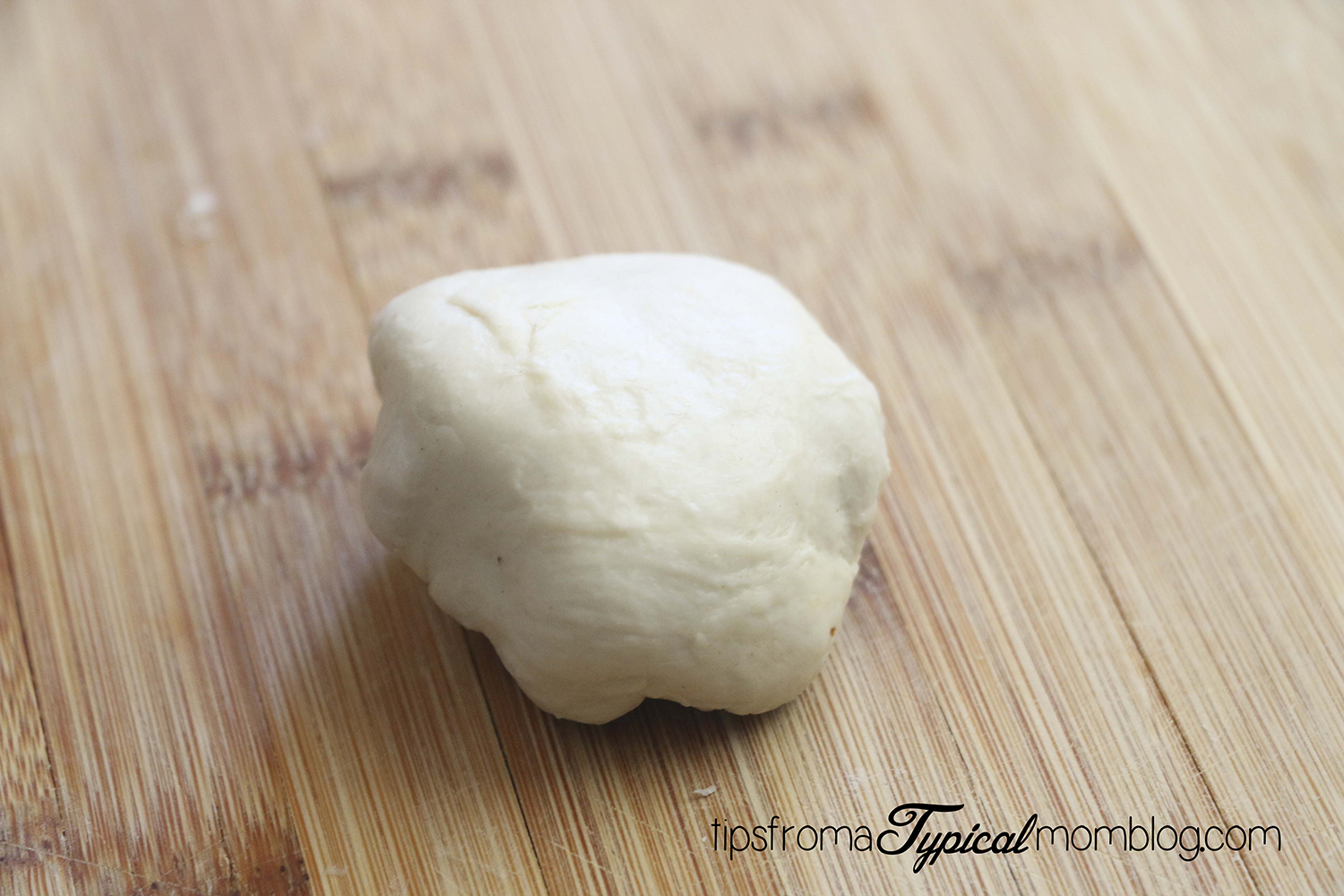 Easy Stuffed Pizza Rolls Made with Rhodes Roll Dough - Tips from a ...